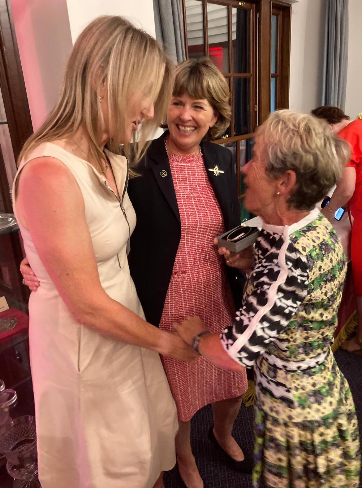 Amanda Lawless wins Lady Captain Celine’s prize – Greystones Golf Club